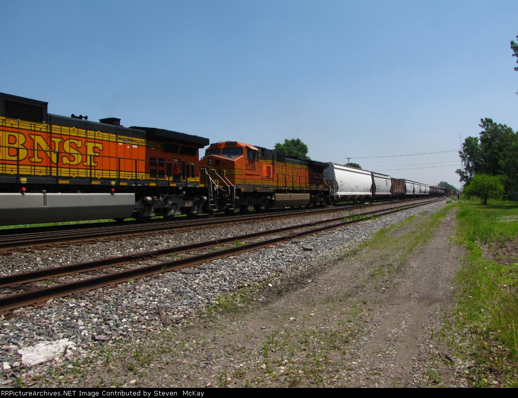 BNSF 5338